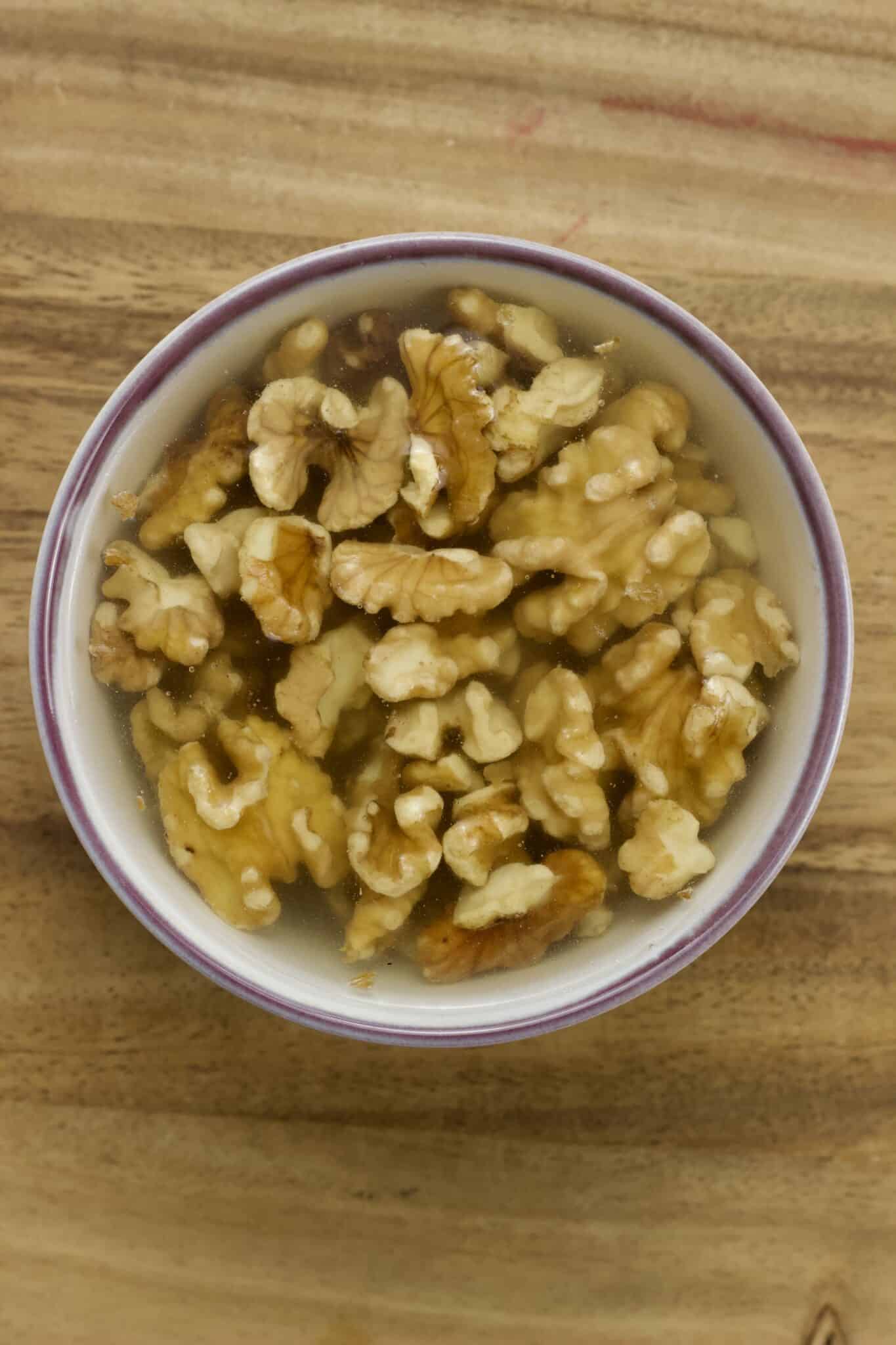 Cinnamon Walnut Milk – Wee Little Vegans